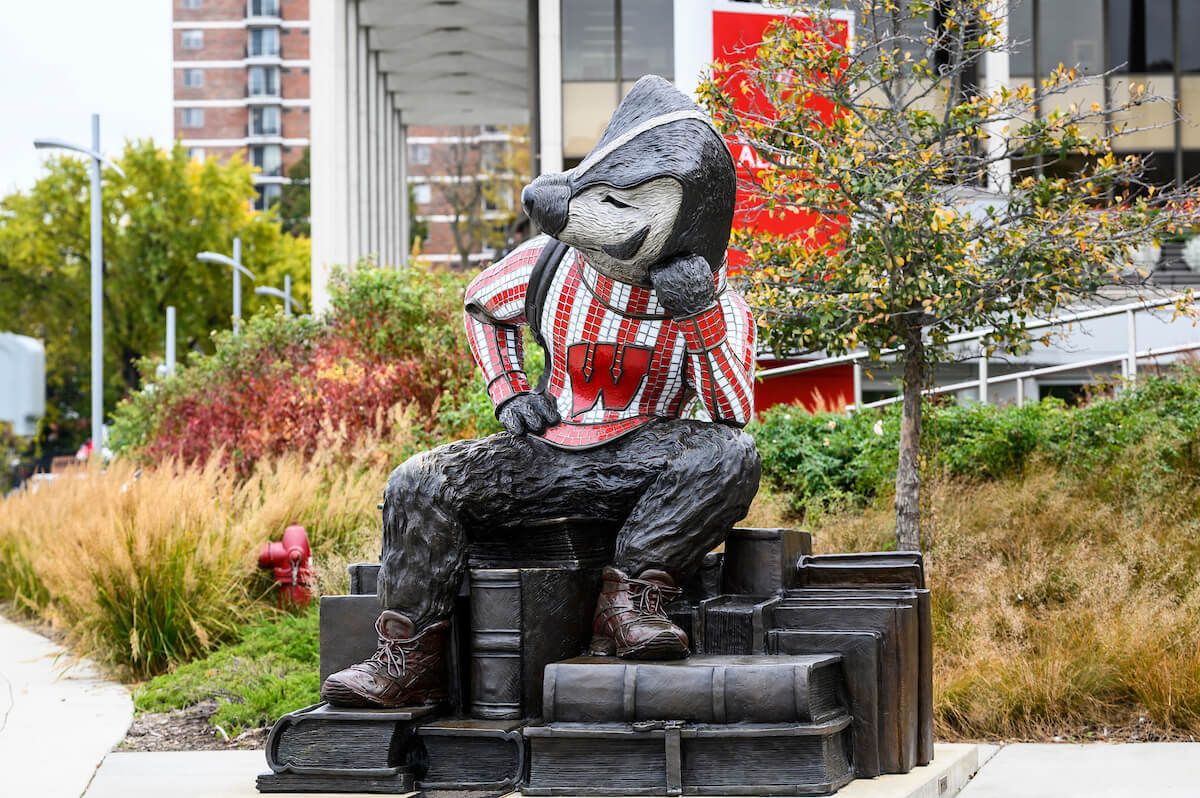 Badger Book Time | Wisconsin Alumni Association